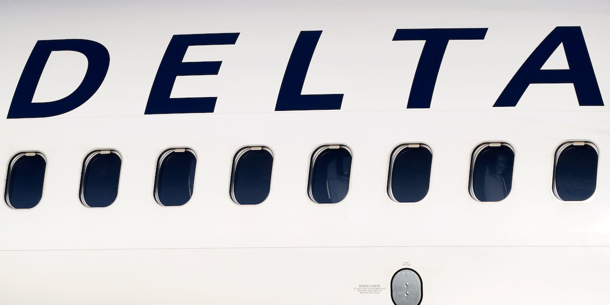 Delta flight turns back to Atlanta airport because of cabin ... Delta flight turns back to Atlanta airport because of cabin ...